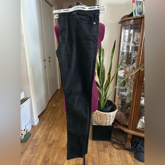 Zara | Jeans | Zara Black Basic Denim Jeans | Poshmark